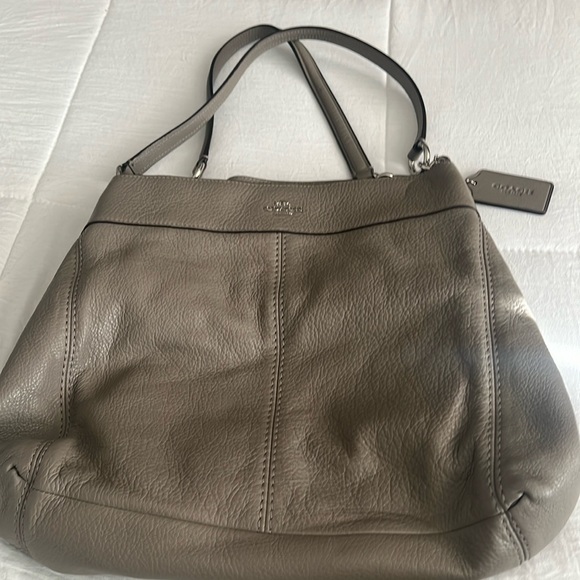 Coach | Bags | Coach Lexy Fog Gray Pebble Leather 3 Compartment ...